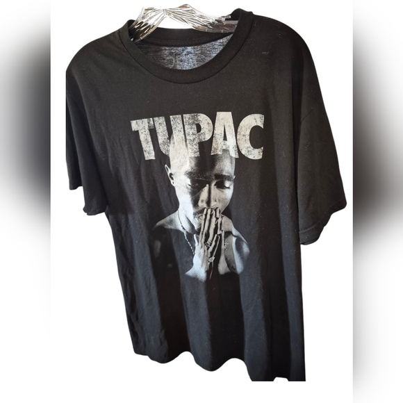Shirts | Black Tupac Graphic Tshirt | Poshmark